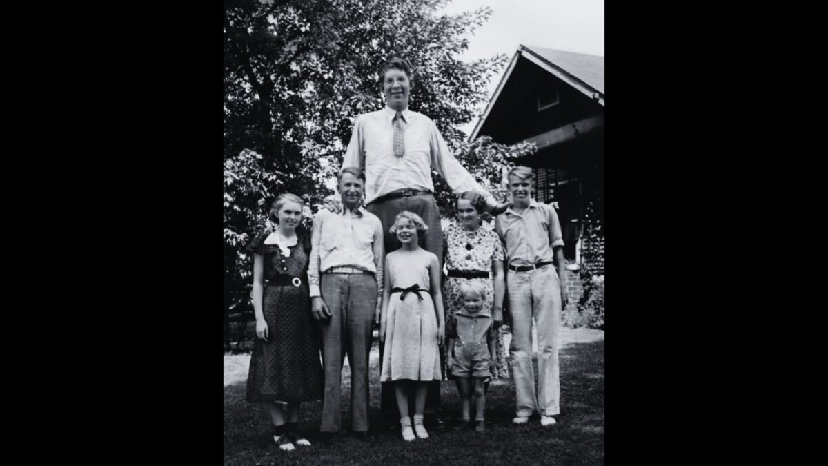 Robert Wadlow Wife - Life, Marriage & Challenges Faced